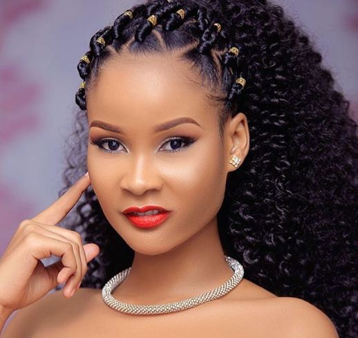 Mobetto Ajuta Kuweka Picha Zake Chafu Mitandaoni - Video - Global ...