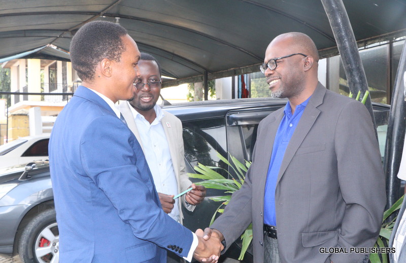 RC Ally Hapi Atembelea Ofisi za Global Group – Pichaz – Global Publishers