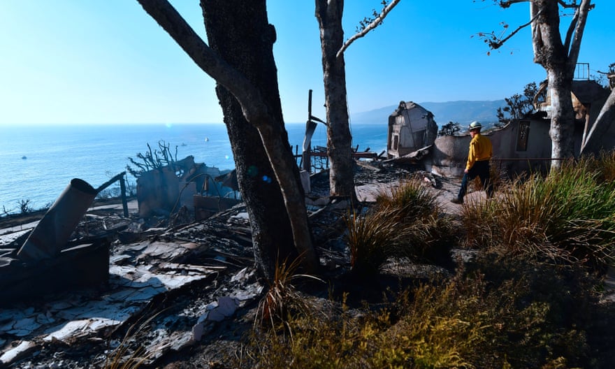 Marekani: Waliofariki kwa Moto wa Msituni ‘Camp Fires’ Wafikia 42 ...