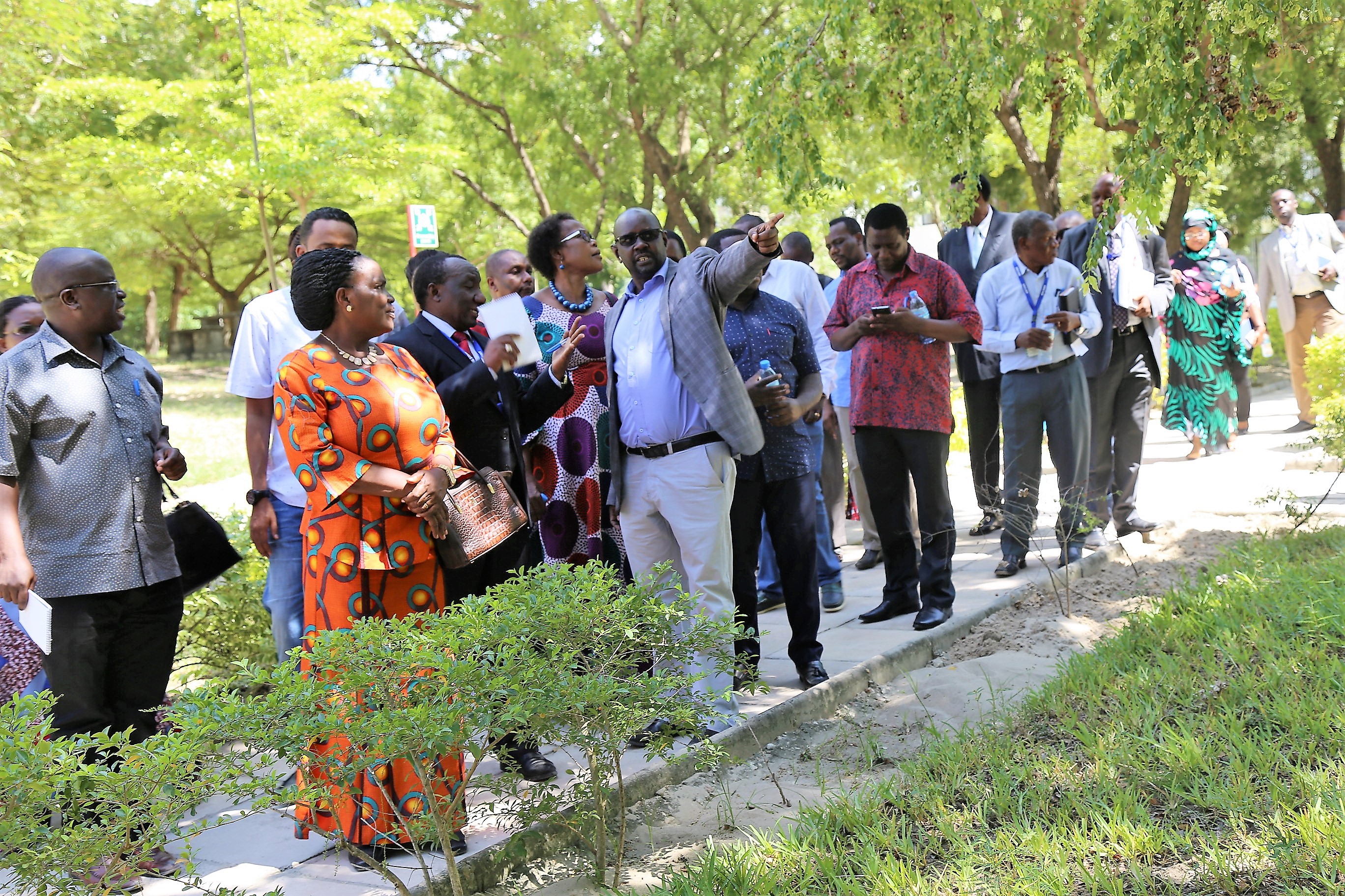 KAMATI YA BUNGE YARIDHISHWA NA UKARABATI CHUO KIKUU ARDHI - Global ...