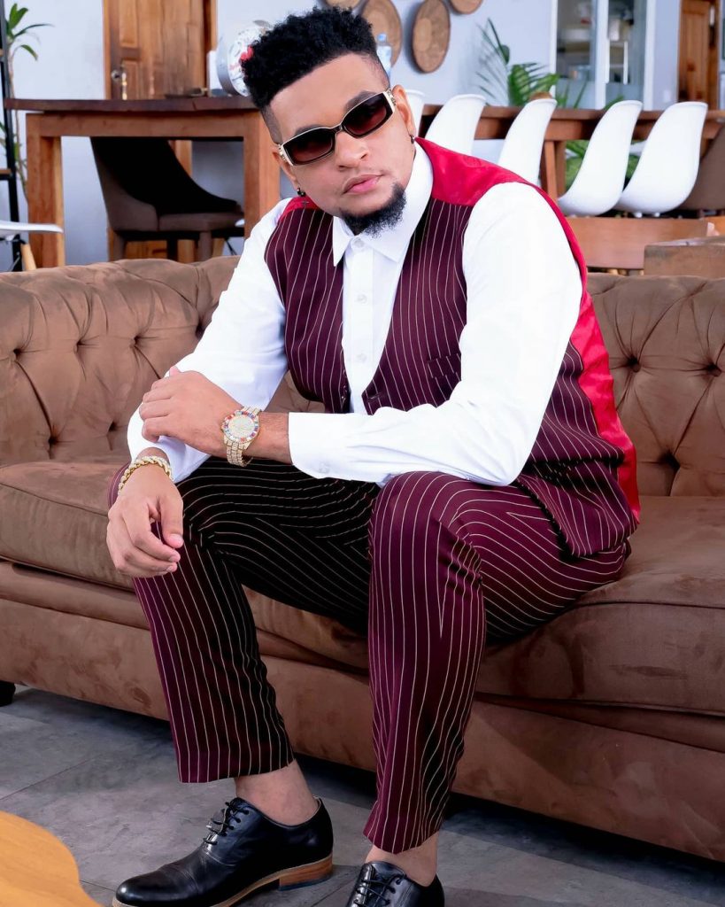 Hemedy PhD: Sijichubui, Napaka Poda - Global Publishers