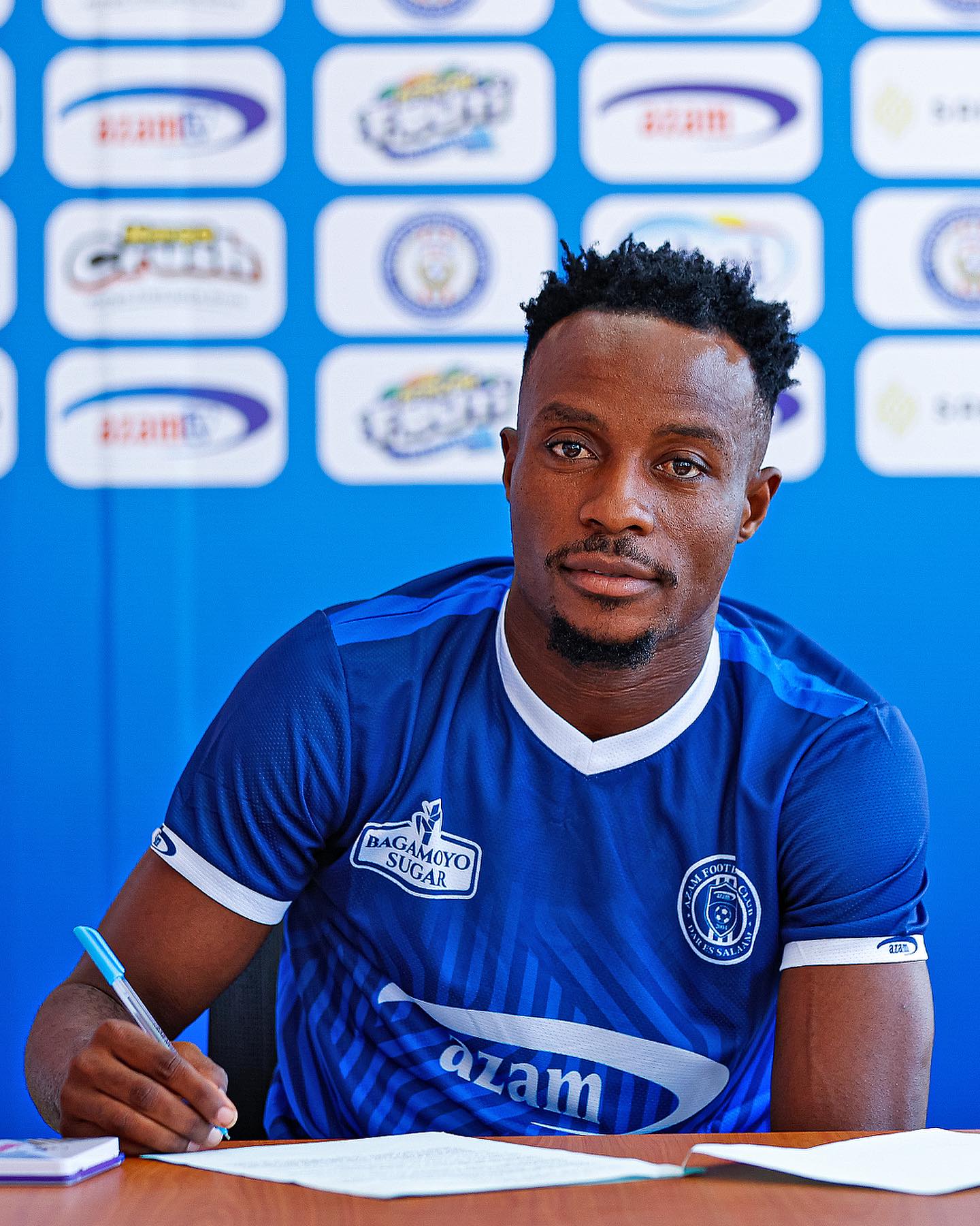 Azam Yathibitisha Kumsajili Mshambuliaji Adam Adam kwa mkataba wa mwaka ...