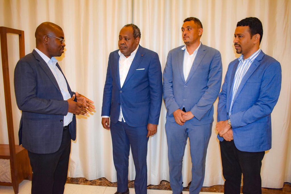 Afisa Uwekezaji na Msimamizi wa Dawati TIC Akutana na Wawekezaji ...