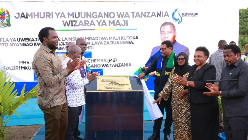 Dkt. Mwigulu Aweka Jiwe La Msingi Mradi Wa Maji Lindi-Ruangwa ...
